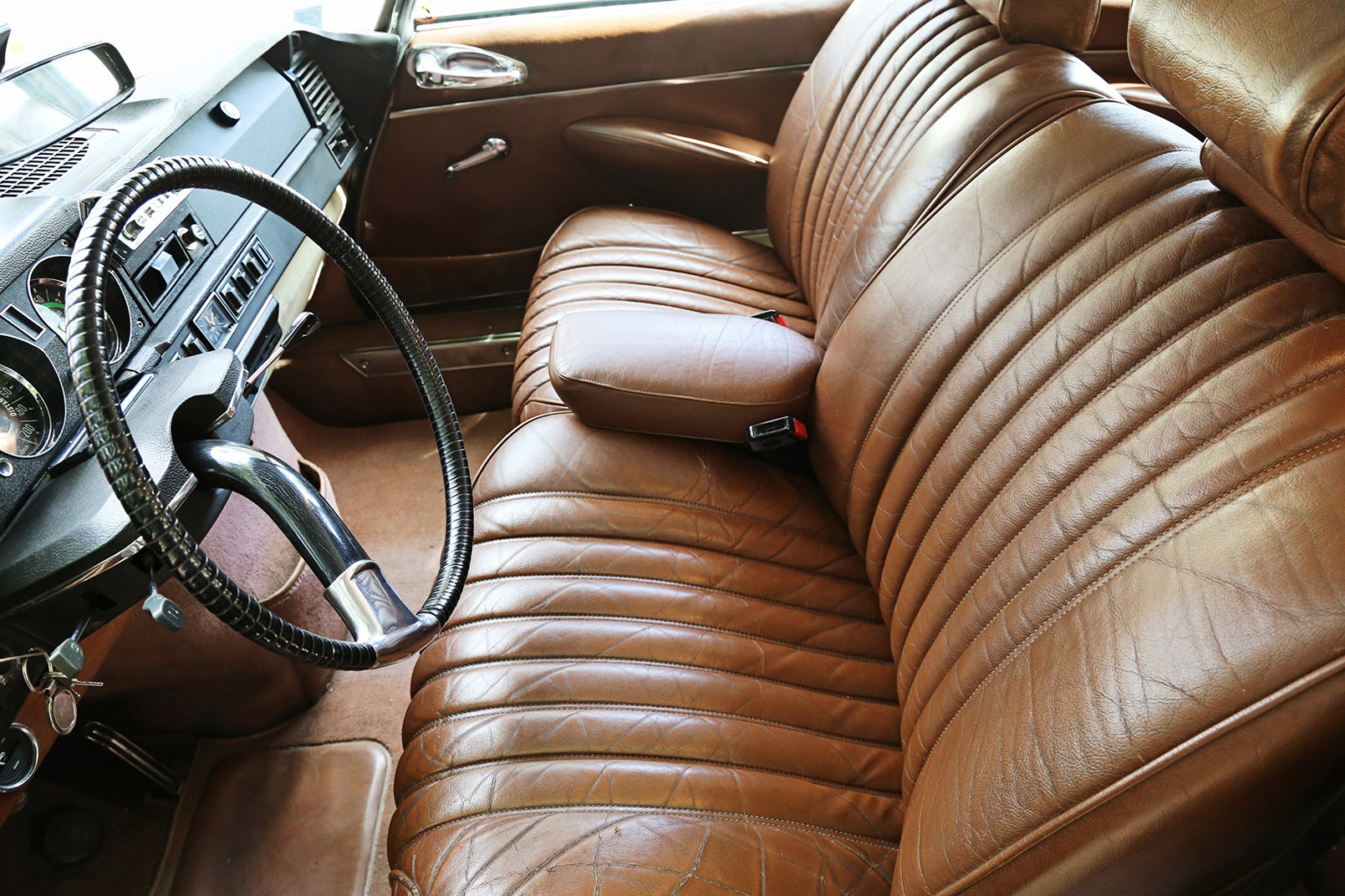 1971 Citroën DS21 EFI Pallas with Citromatic - Citroënvie!