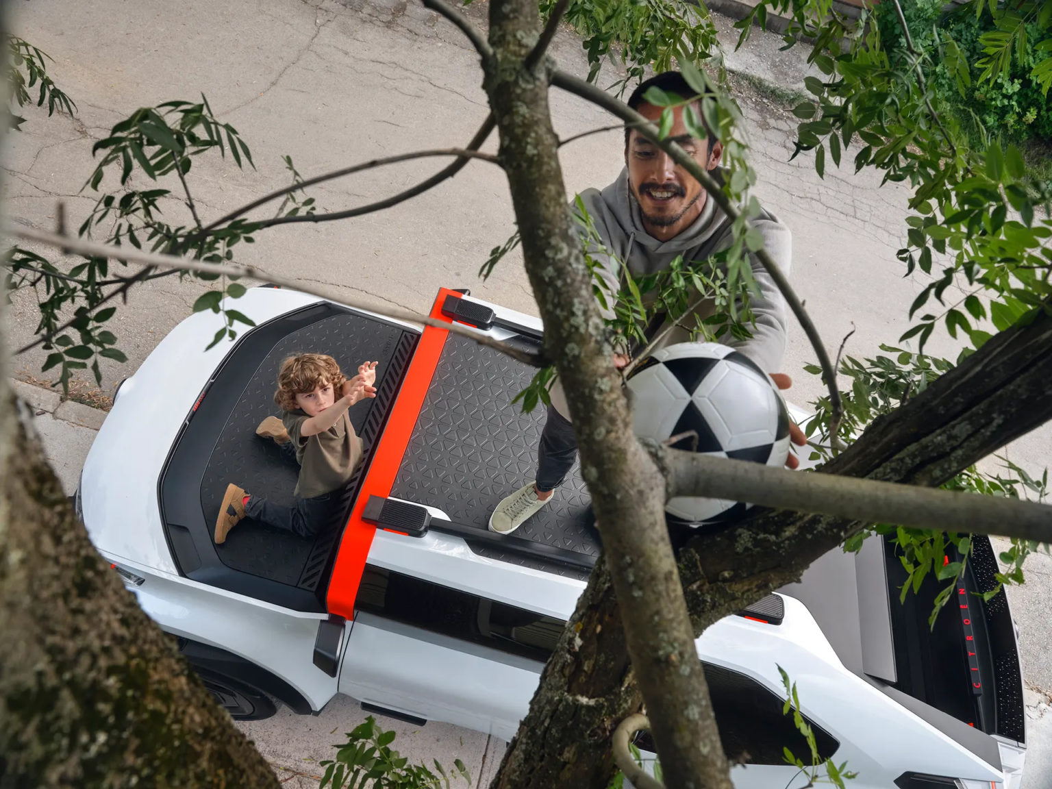 Citroën Oli — Radical, Revolutionary, Thought Provoking - Citroënvie!