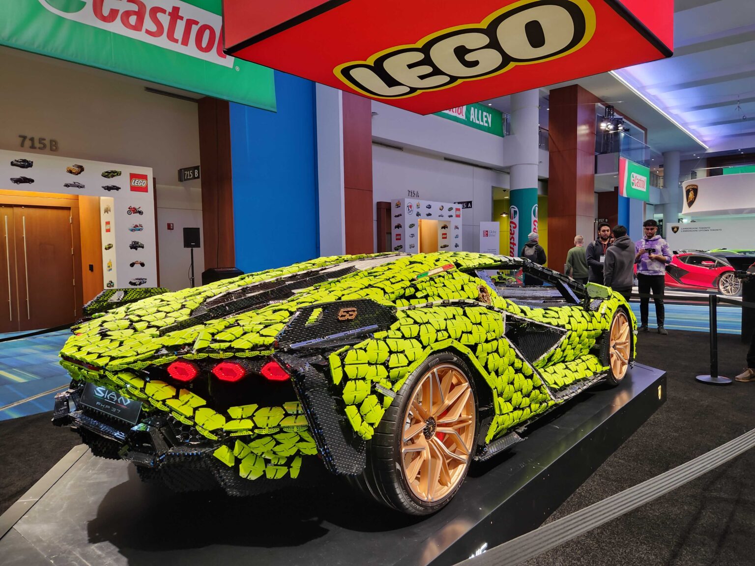 Full-Sized Lego Lambo - Citroënvie!