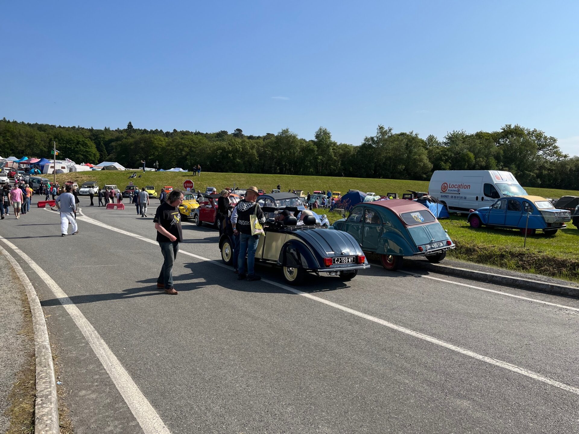 2CV Clubs De France Meet - An Eye Candy Report - Citroënvie!