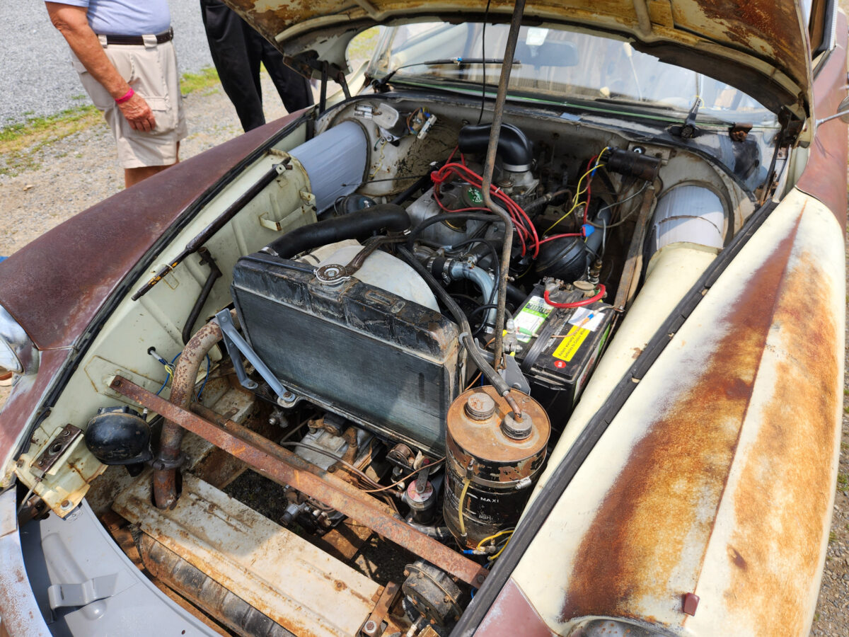 Fascinating Finds in an Early DS - Citroënvie!