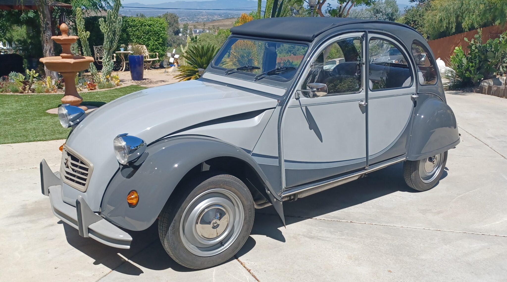 1967/86 Citroën 2CV Charleston - Citroënvie!