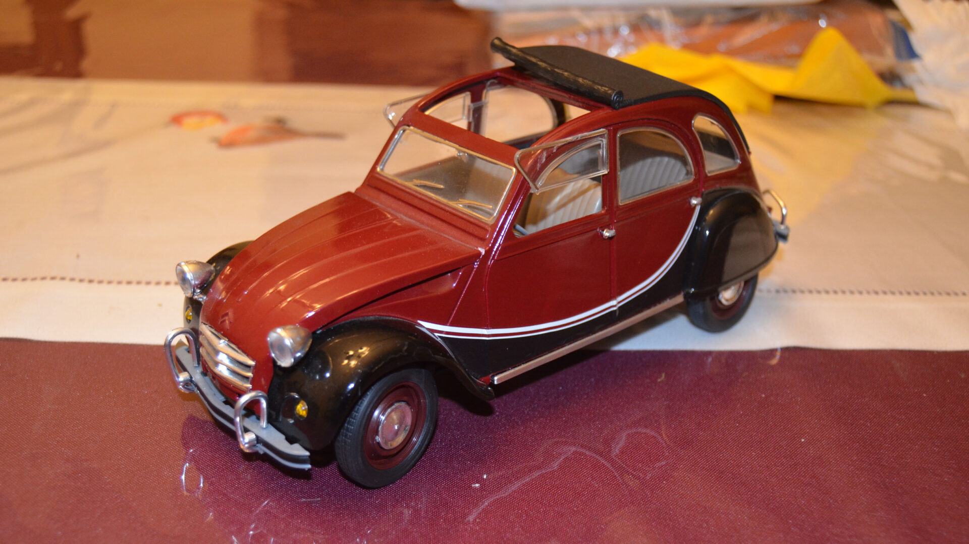 A Royal Canadian Air Force Inspired 2CV - Citroënvie!