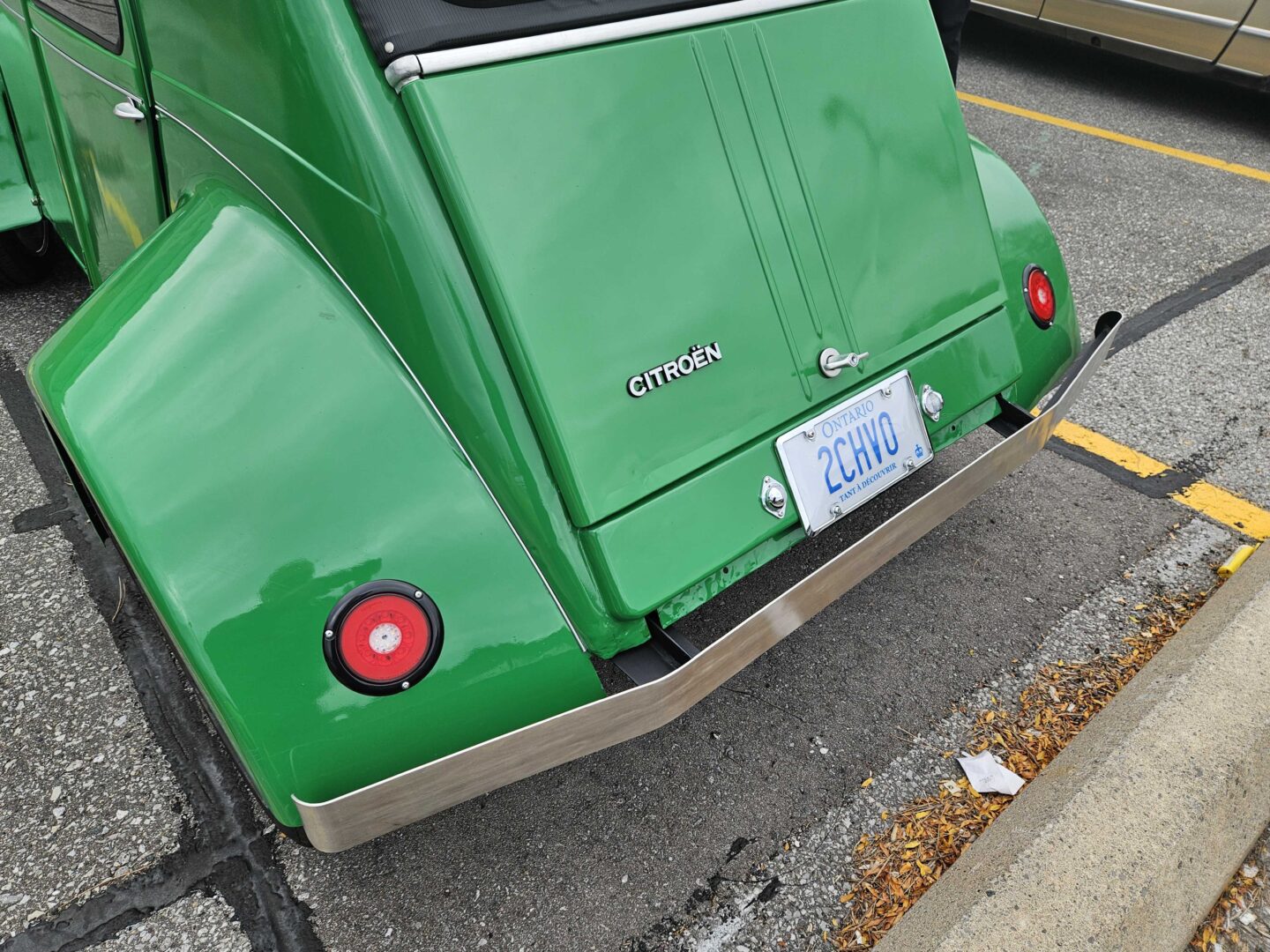 Incredible Hulk — Meet the Incredible Duck - Citroënvie!