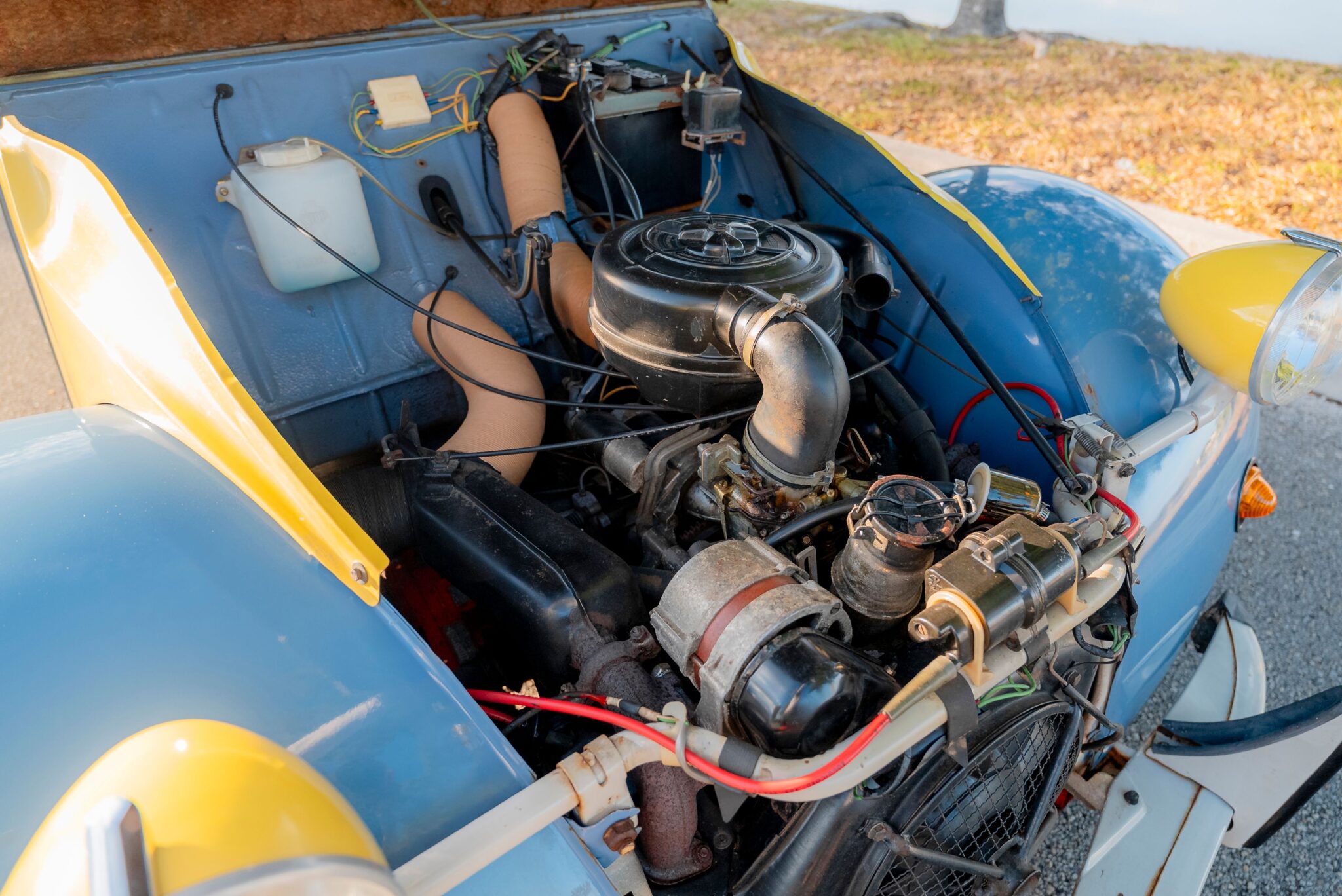 Christie Brinkley's 2CV — Auction Flip - Citroënvie!